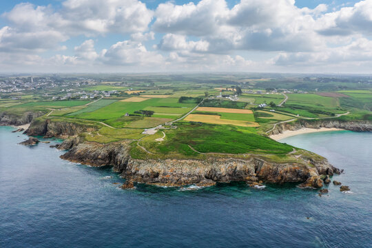 รูปภาพFestland – เลือกดูภาพถ่ายสต็อก เวกเตอร์ และวิดีโอ3,496 | Adobe Stock