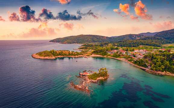 Fotos, Bilder, Stockmedien von Andrew Mayovskyy | Adobe Stock