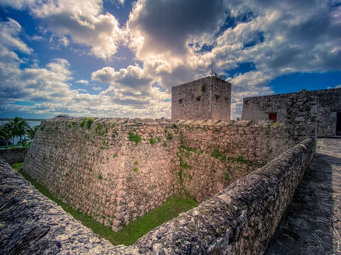 「Fortificado」の写真素材 | 773件の無料イラスト画像 | Adobe Stock