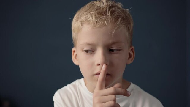Kid Shh Images – Browse 1,834 Stock Photos, Vectors, and Video | Adobe ...