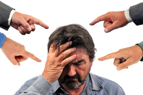 Coupable bilder – Bläddra bland 387 stockfoton, vektorer och videor ...