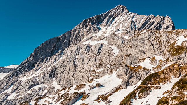 Alpspitze Billeder – Gennemse 2,600 stockfotos, vektorer og videoer ...