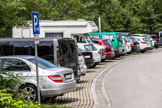 DIE 438 BESTEN BILDER, STOCK-FOTOS UND -VEKTORGRAFIKEN ZU „Besucher ...