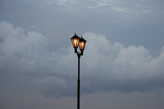 Street-Lamp Bilder – Durchsuchen 1,185 Archivfotos, Vektorgrafiken und ...