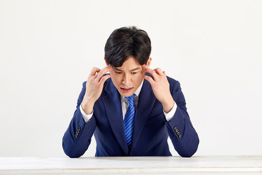 고민 이미지 – 찾아보기 757 스톡 사진, 벡터 및 비디오 | Adobe Stock