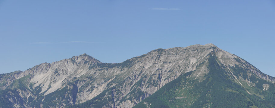 「Seekar」の写真素材 | 677件の無料イラスト画像 | Adobe Stock