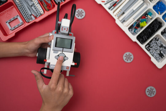 รูปภาพMindstorms – เลือกดูภาพถ่ายสต็อก เวกเตอร์ และวิดีโอ734 | Adobe Stock