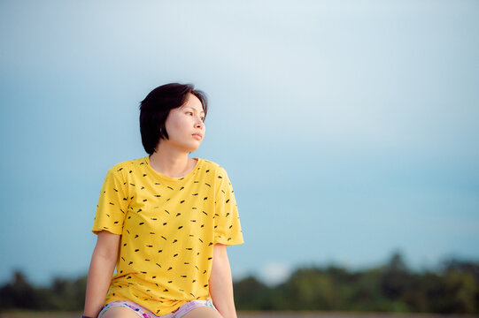 Mirthless bilder – Bläddra bland 766 stockfoton, vektorer och videor ...