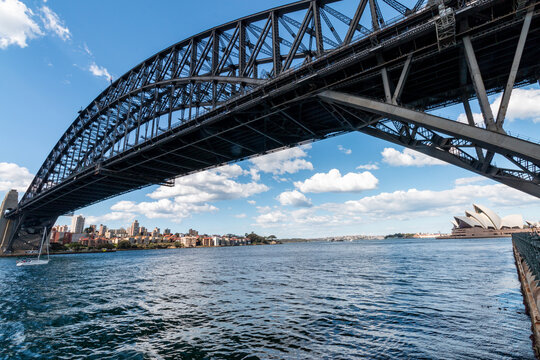 オペラハウス Images – Browse 605 Stock Photos, Vectors, and Video | Adobe Stock