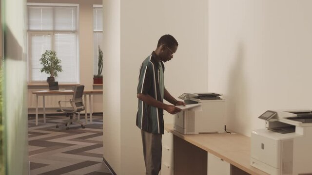 Photocopier Images – Browse 46,184 Stock Photos, Vectors, and Video ...