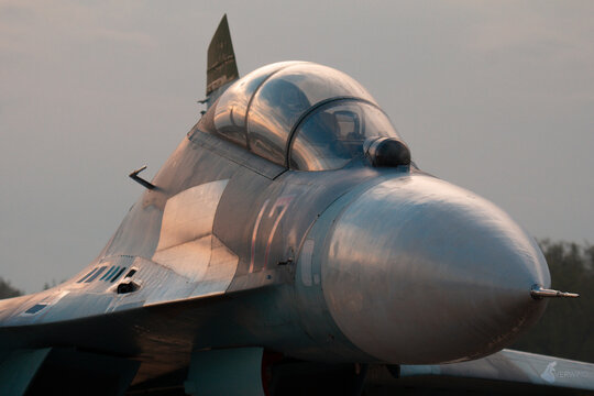 Su-27 Bilder – Durchsuchen 791 Archivfotos, Vektorgrafiken und Videos ...