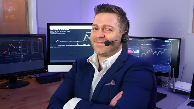 Smiling Stock Trader Images – Browse 4,396 Stock Photos, Vectors, and ...
