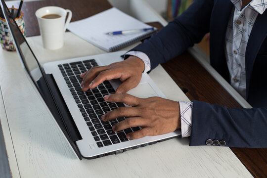 394,983 BEST Unrecognizable IMAGES, STOCK PHOTOS & VECTORS | Adobe Stock