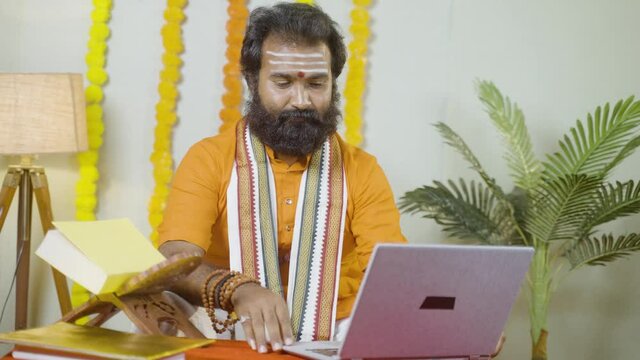 Computer Guru Images – Browse 1,223 Stock Photos, Vectors, and Video ...