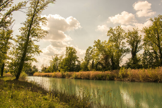 Fiume Bilder – Durchsuchen 122,837 Archivfotos, Vektorgrafiken und ...