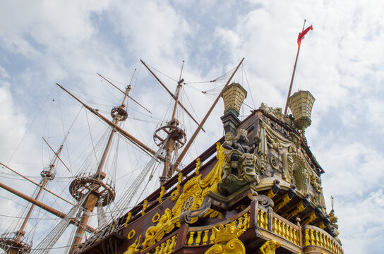 Vascello bilder – Bläddra bland 486 stockfoton, vektorer och videor ...