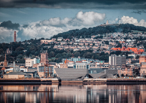 Dundee bilder – Bläddra bland 2,923 stockfoton, vektorer och videor ...