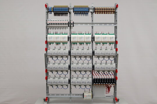 Hauptverteiler Bilder – Durchsuchen 675 Archivfotos, Vektorgrafiken und ...