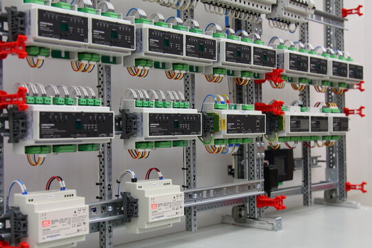 Hauptverteiler Bilder – Durchsuchen 674 Archivfotos, Vektorgrafiken und ...