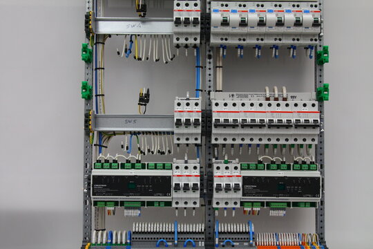 Hauptverteiler Bilder – Durchsuchen 675 Archivfotos, Vektorgrafiken und ...