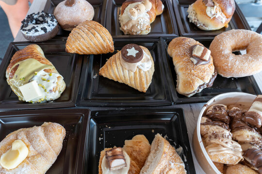 รูปภาพCornetti – เลือกดูภาพถ่ายสต็อก เวกเตอร์ และวิดีโอ2,142 | Adobe Stock