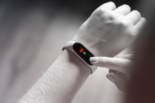 Electrodiagram-Bilder: Stock-Fotos & -Videos. | Adobe Stock