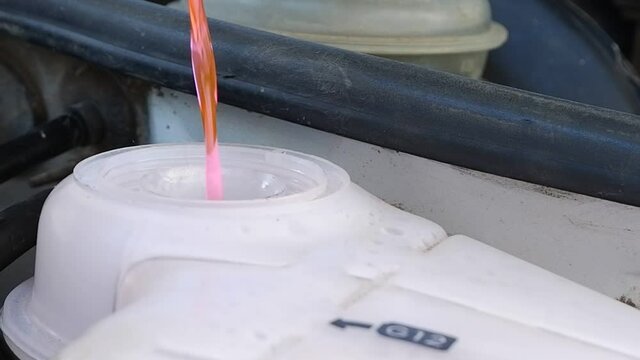 Coolant - Images et vidéos libres de droits | Adobe Stock
