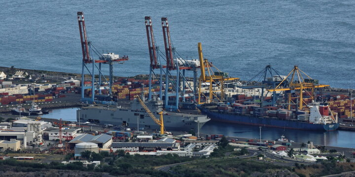 Appontement Bilder – Durchsuchen 211 Archivfotos, Vektorgrafiken und ...