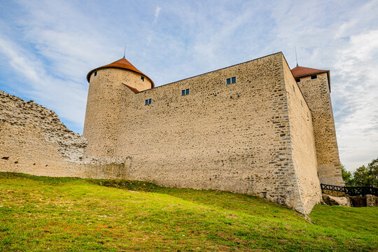 「Crenel」の画像 - 5,760 件の Stock 写真、ベクターおよびビデオ | Adobe Stock
