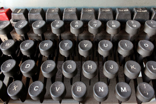 "Typewriter Keyboard" Images – Browse 1,034 Stock Photos, Vectors, and ...
