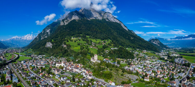 Sargans Bilder – Durchsuchen 2,805 Archivfotos, Vektorgrafiken und ...