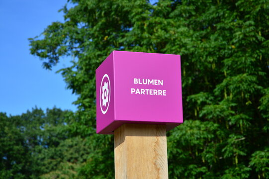 Info-Schild Images – Browse 9 Stock Photos, Vectors, and Video | Adobe ...