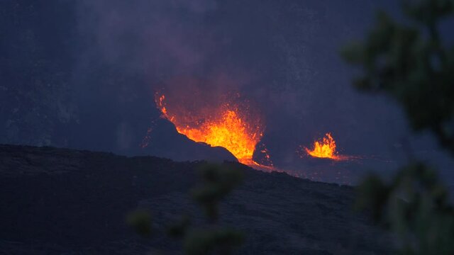「Lavafall」の画像 - 15 件の Stock 写真、ベクターおよびビデオ | Adobe Stock