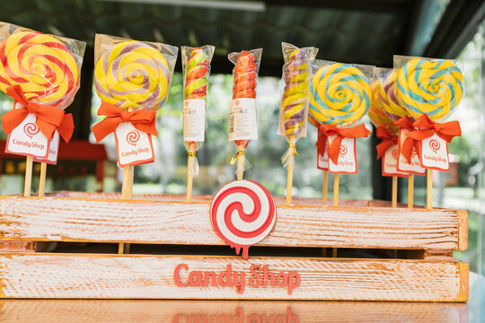 Lolipops 이미지 – 찾아보기 759 스톡 사진, 벡터 및 비디오 | Adobe Stock