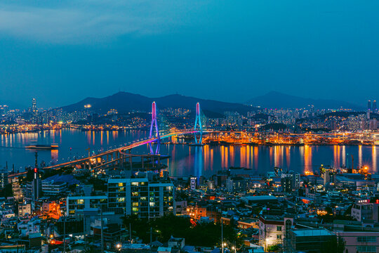 รูปภาพPusan – เลือกดูภาพถ่ายสต็อก เวกเตอร์ และวิดีโอ21,181 | Adobe Stock