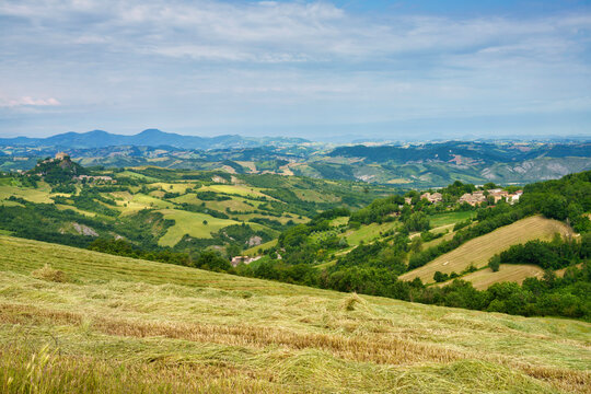 Canossa Images – Browse 568 Stock Photos, Vectors, and Video | Adobe Stock
