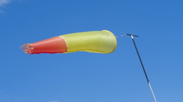 「Airsock」の画像 - 265 件の Stock 写真、ベクターおよびビデオ | Adobe Stock