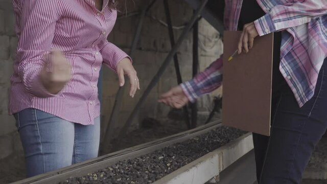 「Impure」の写真素材 | 1,938件の無料イラスト画像 | Adobe Stock