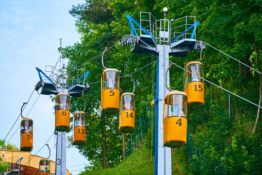 รูปภาพTelecabin – เลือกดูภาพถ่ายสต็อก เวกเตอร์ และวิดีโอ298 | Adobe Stock