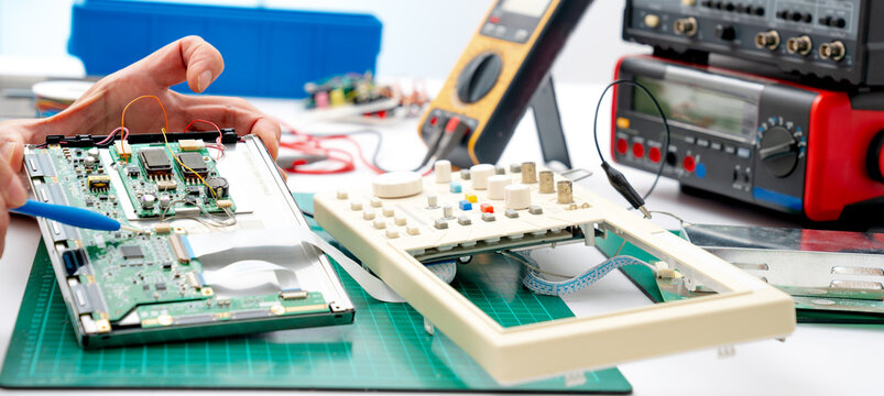 Medical Device Repair Images – Browse 4,359 Stock Photos, Vectors, and ...
