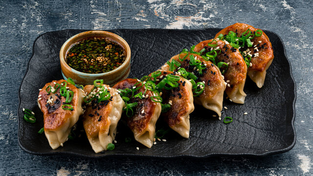 Gyoza Bilder – Durchsuchen 37,239 Archivfotos, Vektorgrafiken und ...