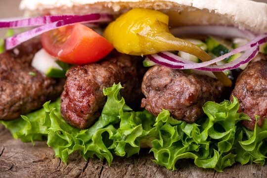 「Chevap」の画像 - 3,504 件の Stock 写真、ベクターおよびビデオ | Adobe Stock