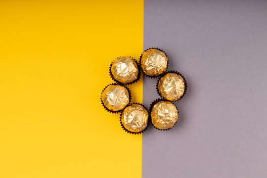 Unmatching Bilder – Durchsuchen 735 Archivfotos, Vektorgrafiken und ...