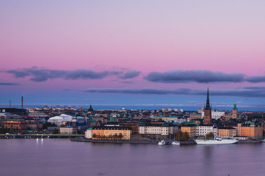 Riddarholmen bilder – Bläddra bland 3,639 stockfoton, vektorer och ...