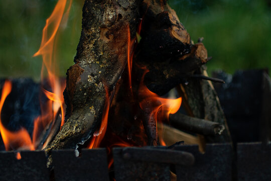 Ignitable Bilder – Durchsuchen 2,307 Archivfotos, Vektorgrafiken und ...