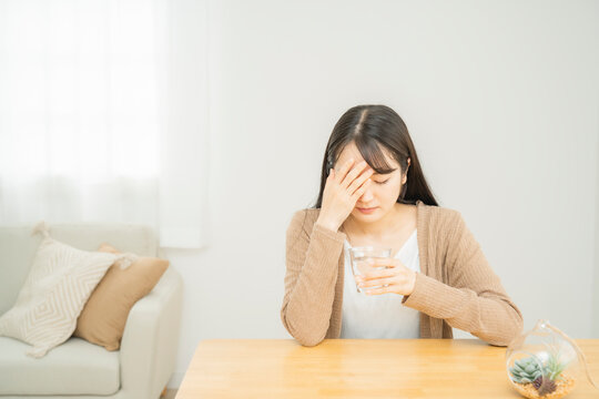 悪阻 Images – Browse 572 Stock Photos, Vectors, and Video | Adobe Stock