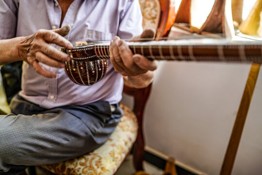 Kobyz bilder – Bläddra bland 155 stockfoton, vektorer och videor ...