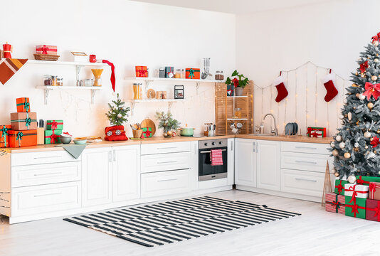 Christmas Kitchen Background Images – Browse 174,980 Stock Photos ...