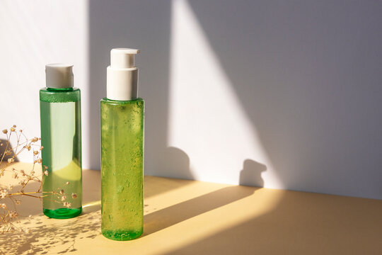 Green Cosmetics Images – Browse 690,292 Stock Photos, Vectors, and ...