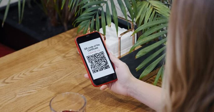 Qr Code Screen Images – Browse 18,154 Stock Photos, Vectors, and Video ...